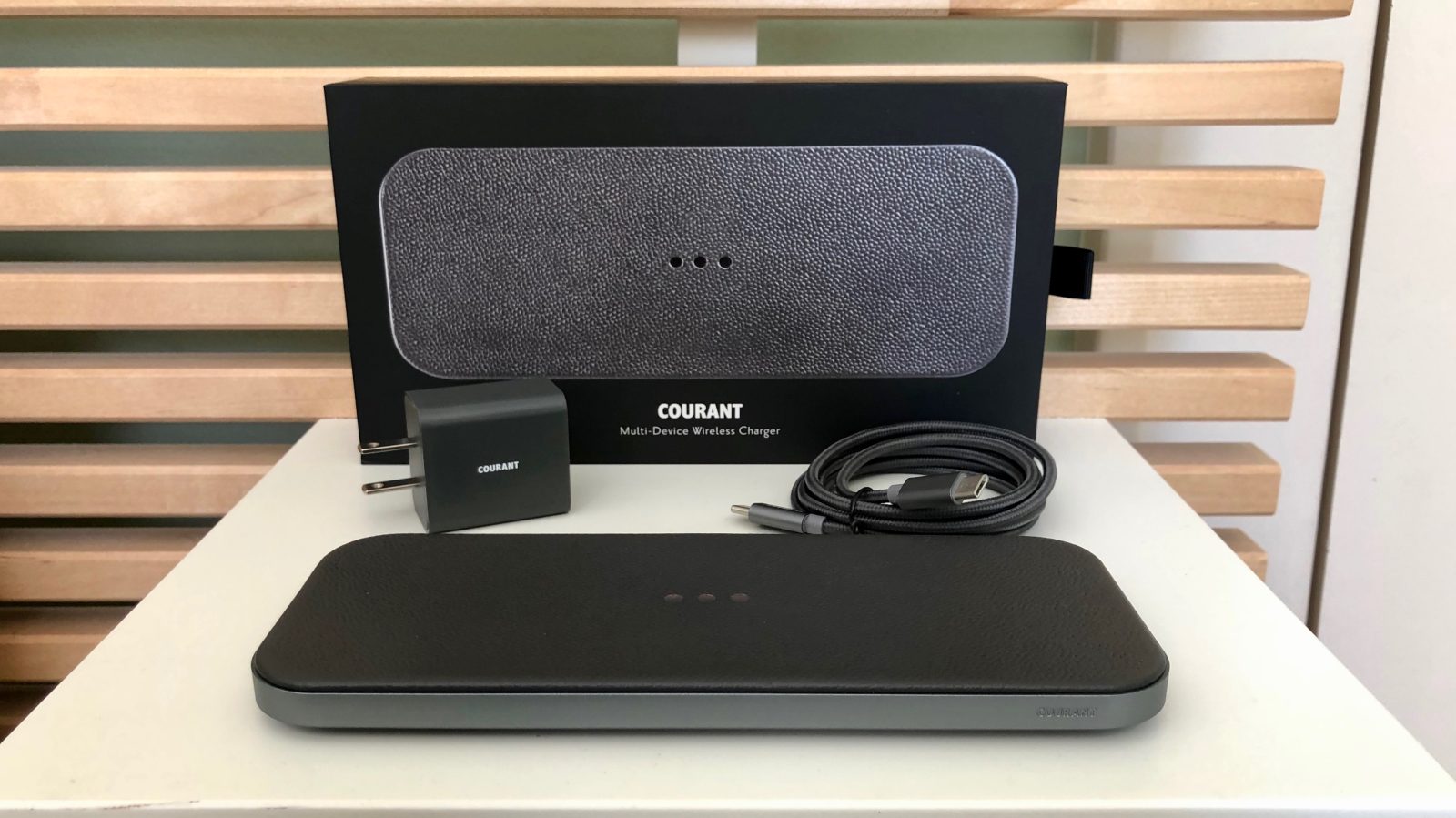 Hands-on with the premium CATCH:2 aluminum and Italian leather dual ...