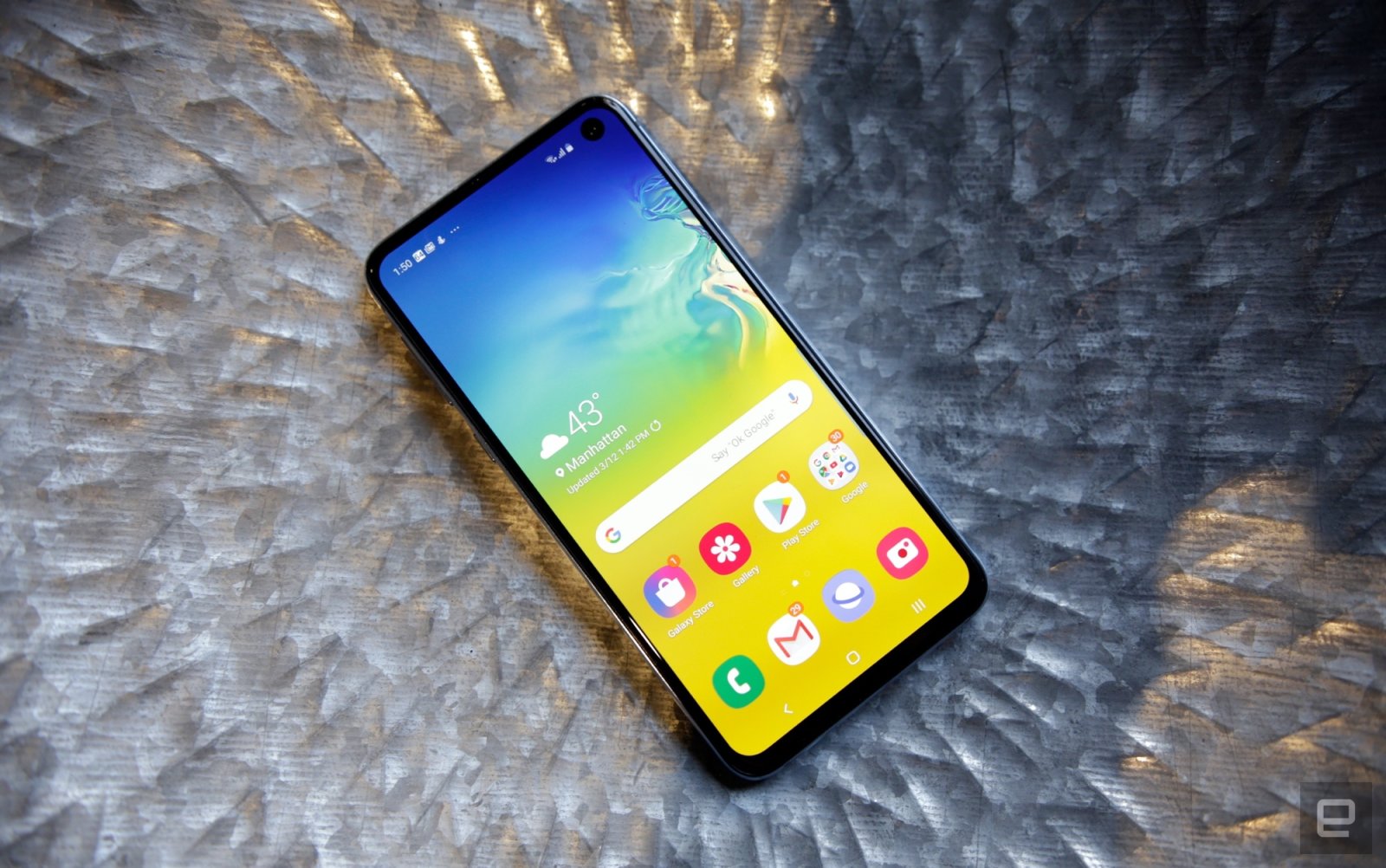 Vulnerability lets text messages steal emails from Android phones - Top ...