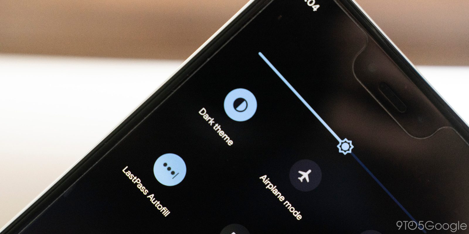This app can now change your wallpaper based on Android 10’s dark theme ...